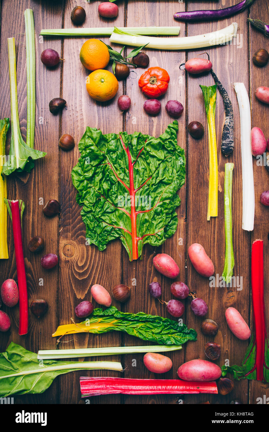 Rainbow fruits and vegetables hi-res stock photography and images - Alamy
