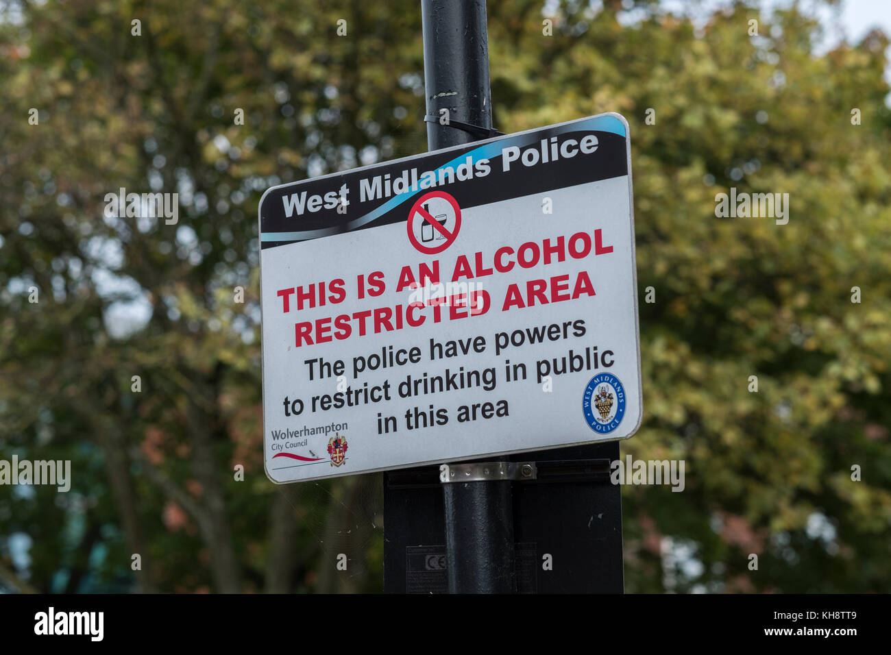 Alcohol restricted area sign hi-res stock photography and images - Alamy