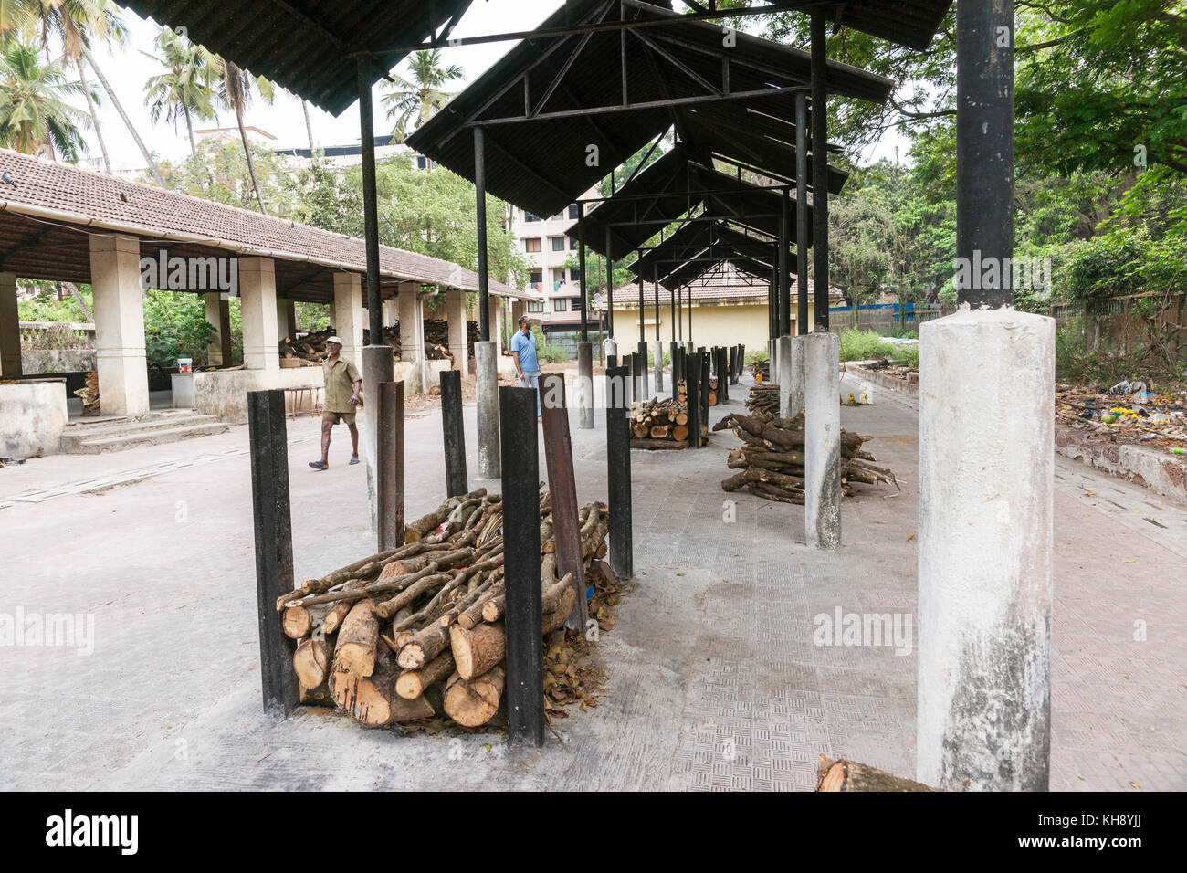 Indian cremation in Goa Stock Photo - Alamy