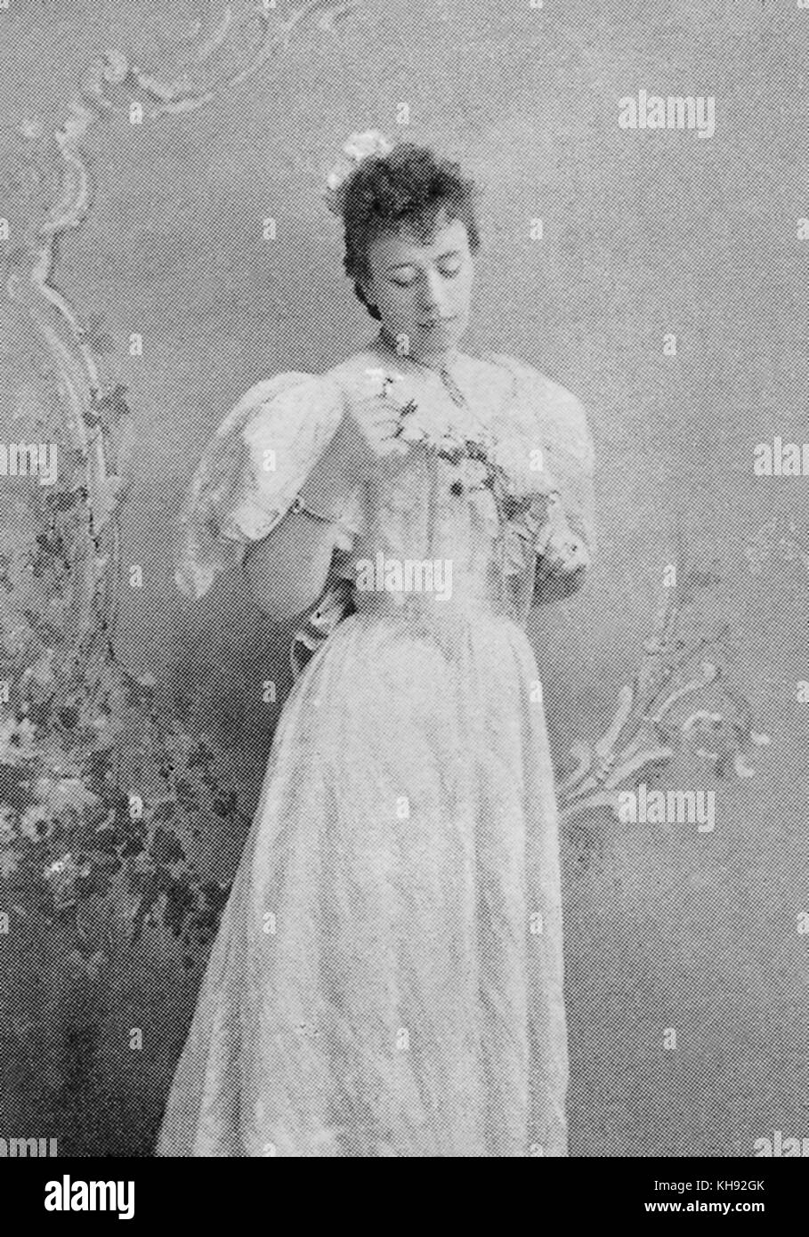 Female opera singer portrait classical music Black and White Stock ...