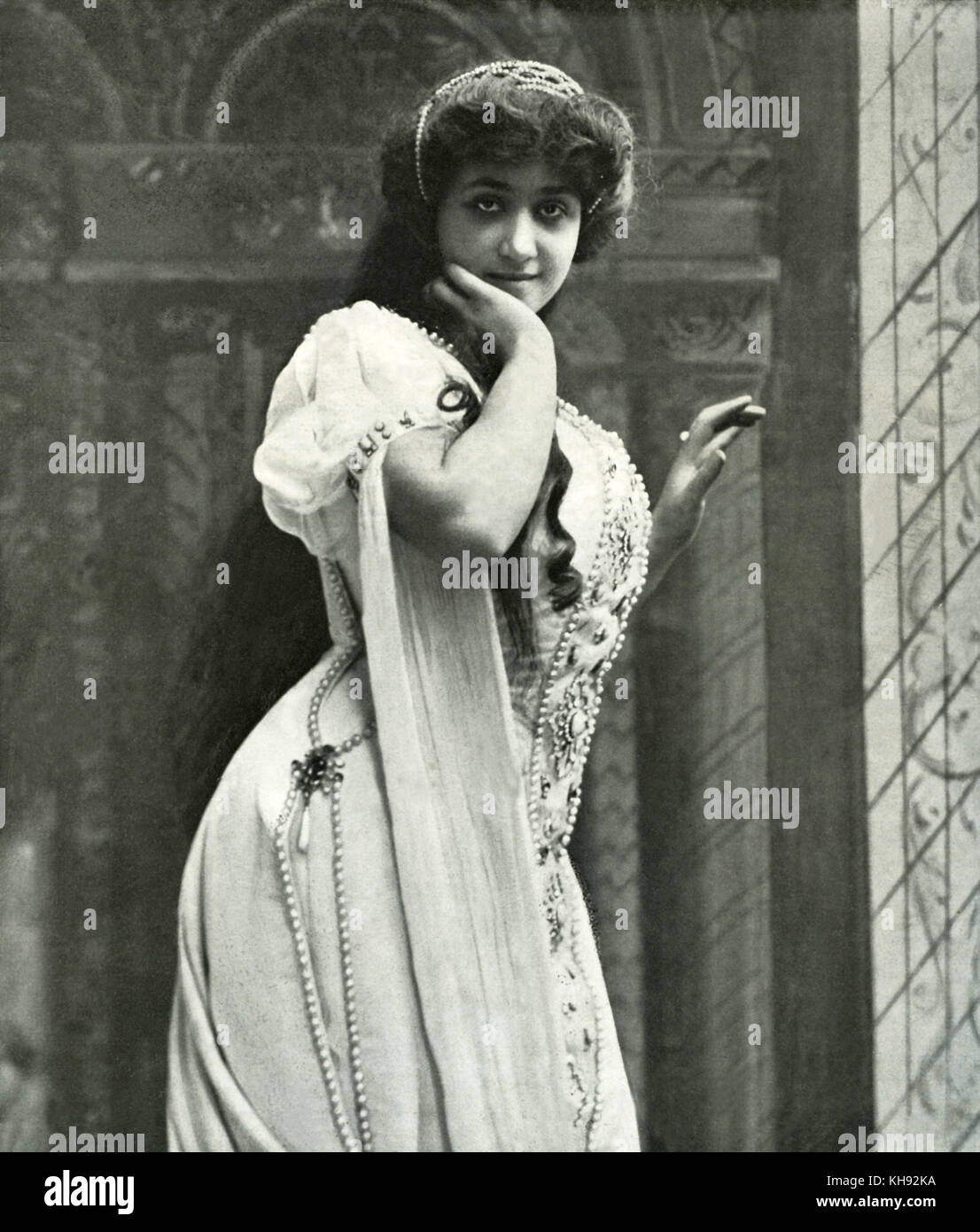 Marguerite Mérentié as Chimène in Cid - opera by Massenet. 1905 Stock ...