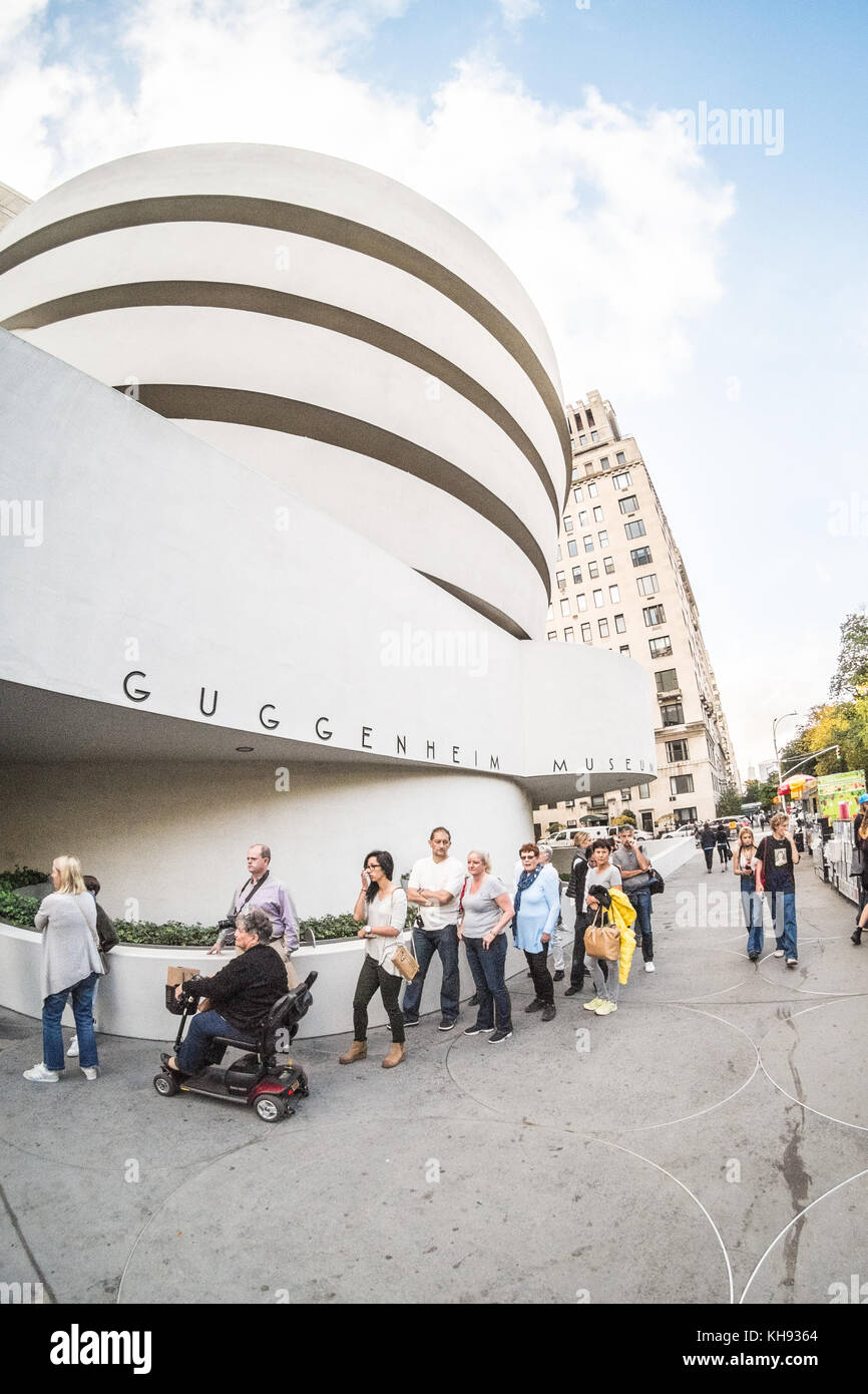 Solomon. R. Guggenheim Museum, 5th Avenue, Manhattan, New York City, NY ...