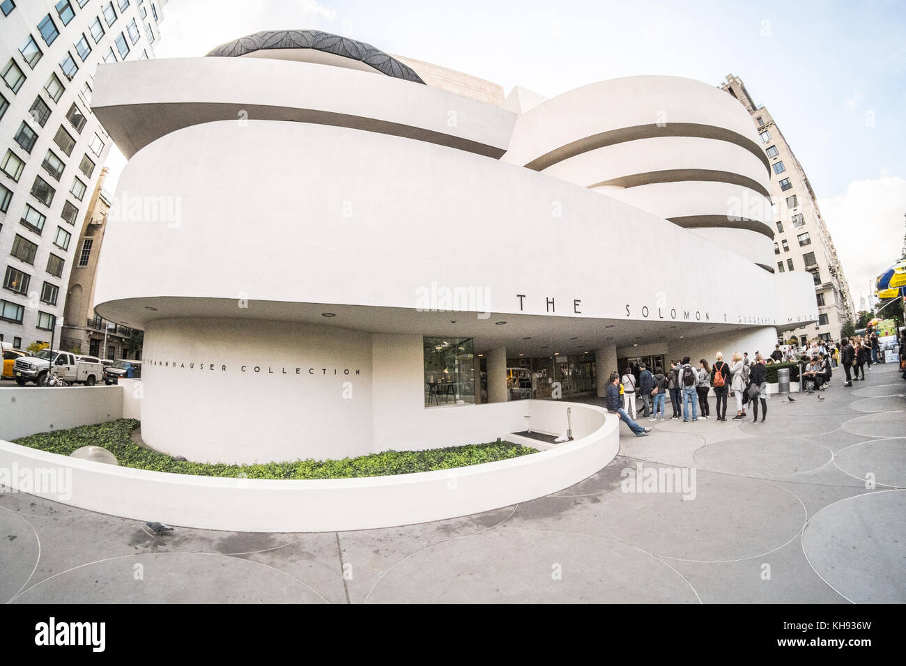 Solomon. R. Guggenheim Museum, 5th Avenue, Manhattan, New York City, NY ...