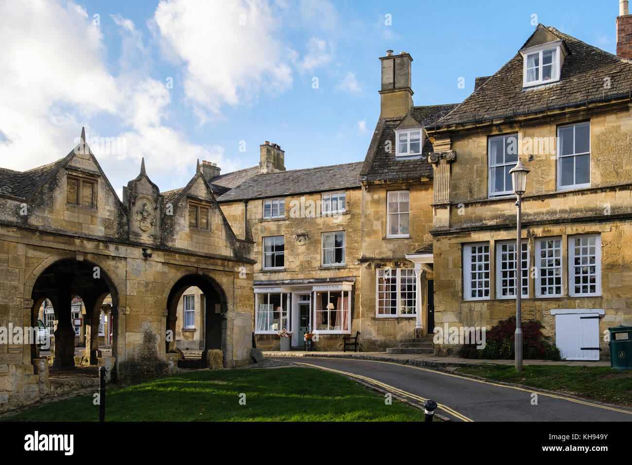 Gloucestershire villages hi-res stock photography and images - Alamy