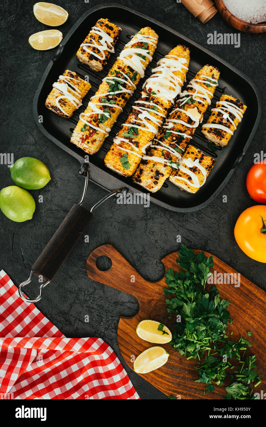 grilled corn on frying pan Stock Photo - Alamy