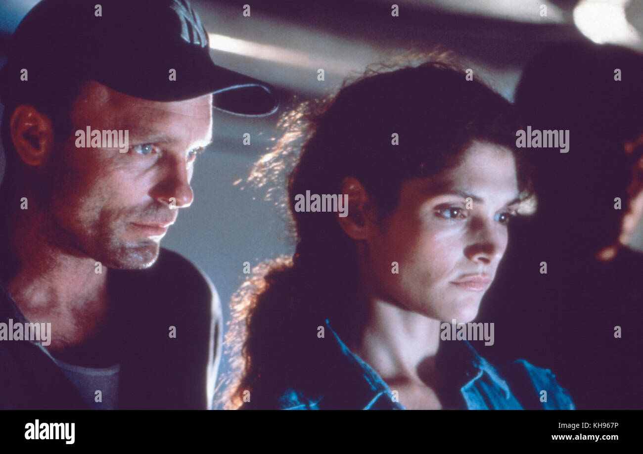 The abyss (1989), mary elizabeth hi-res stock photography and images ...