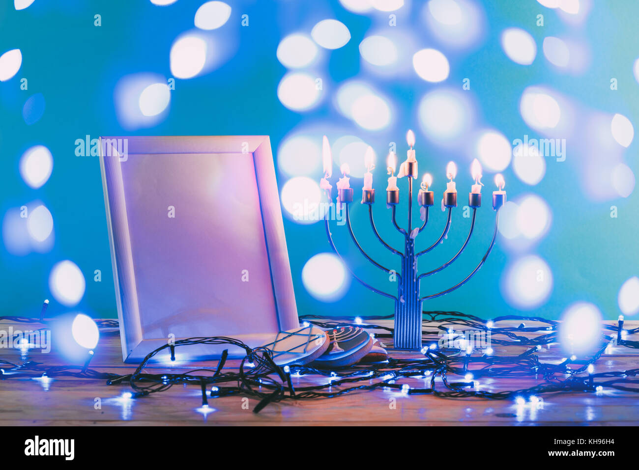 Hanukkah lights hi-res stock photography and images - Alamy