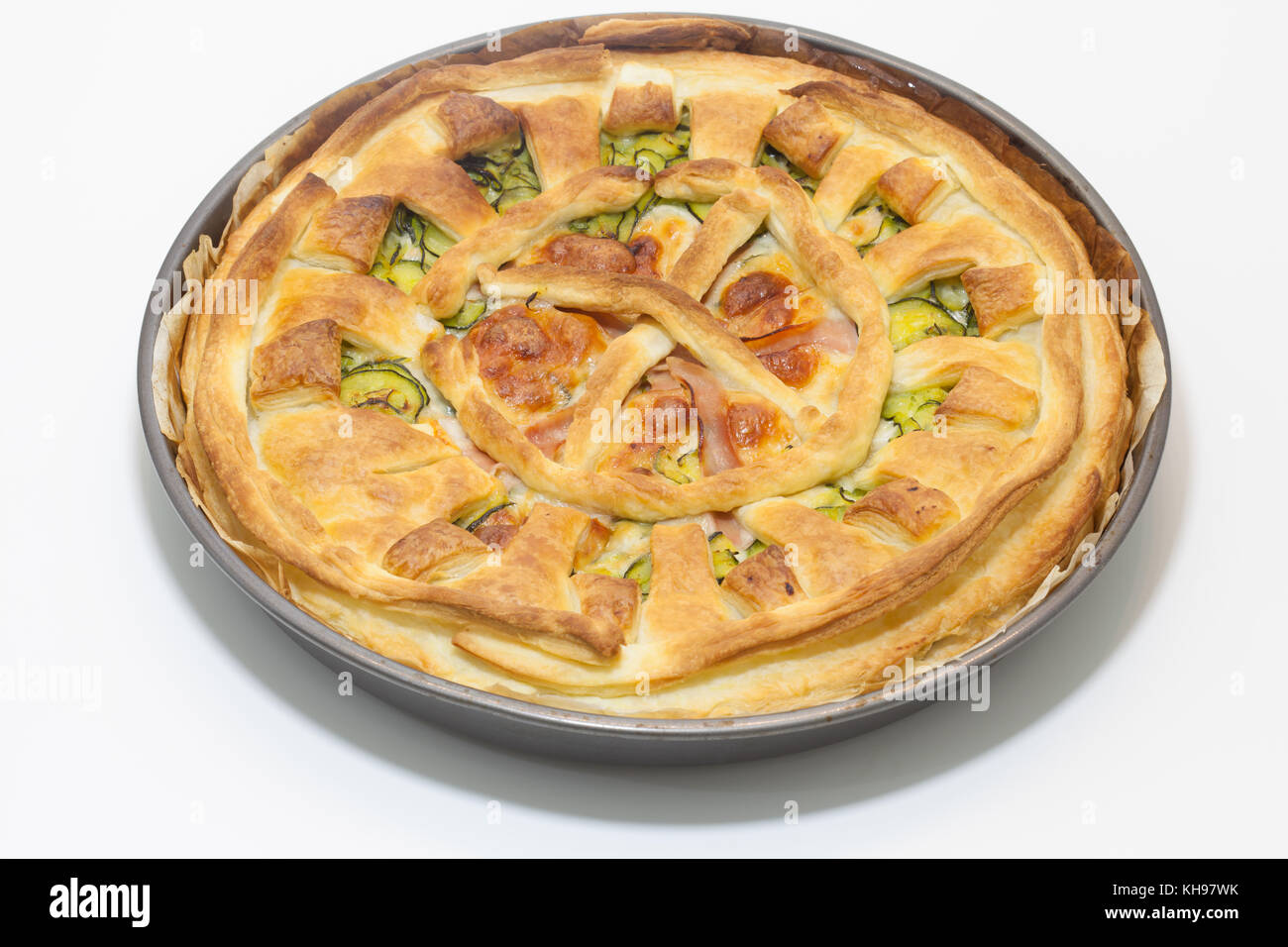 HOMEMADE ITALIAN SAVOURY PIE (ZUCCHINI / BAKED HAM / PROVOLA CHEESE ...