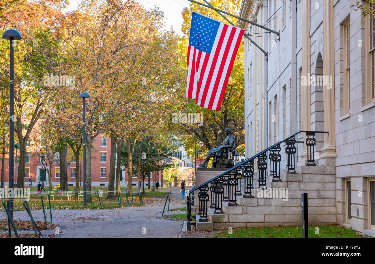 Harvard University architecture Stock Photo - Alamy