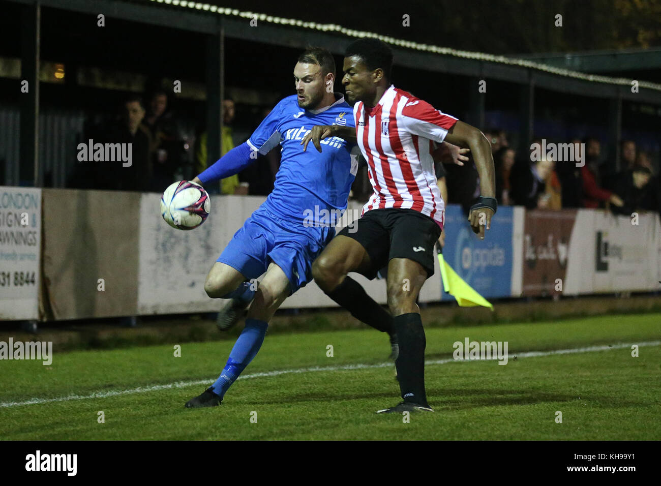 Martin Tuohy of Redbridge and Youseuf Bello of Clapton during Redbridge ...