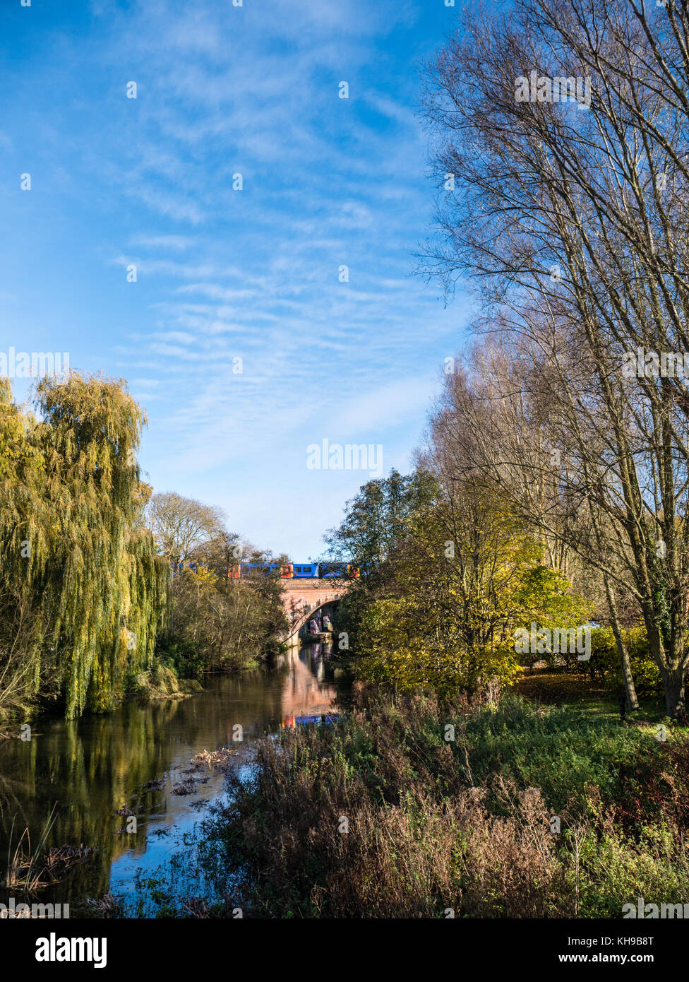 Winnersh river hi-res stock photography and images - Alamy