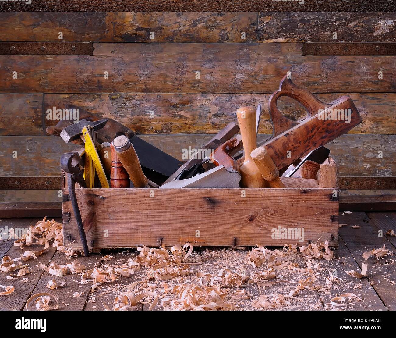 Old toolbox on the workbench in a carpentry Stock Photo - Alamy
