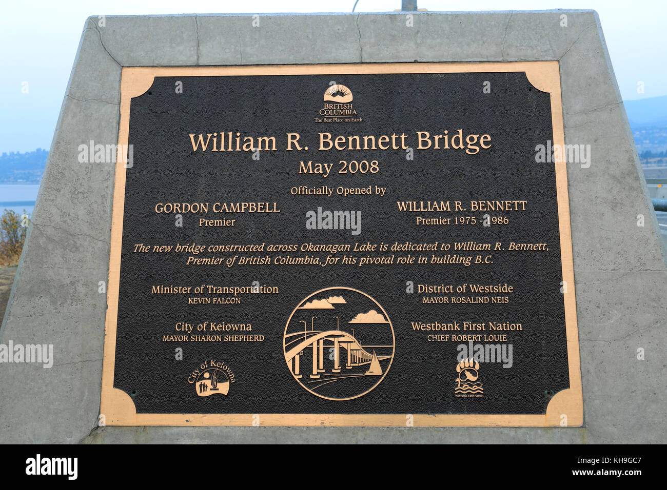 The Bennett Bridge, Kelowna City, Okanagan Lake, British Columbia ...