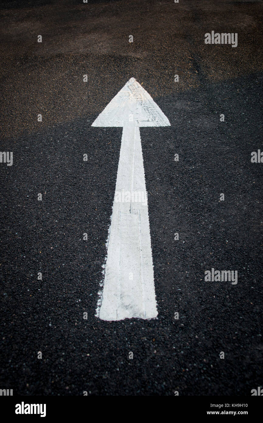 Road marking direction arrow hi-res stock photography and images - Alamy