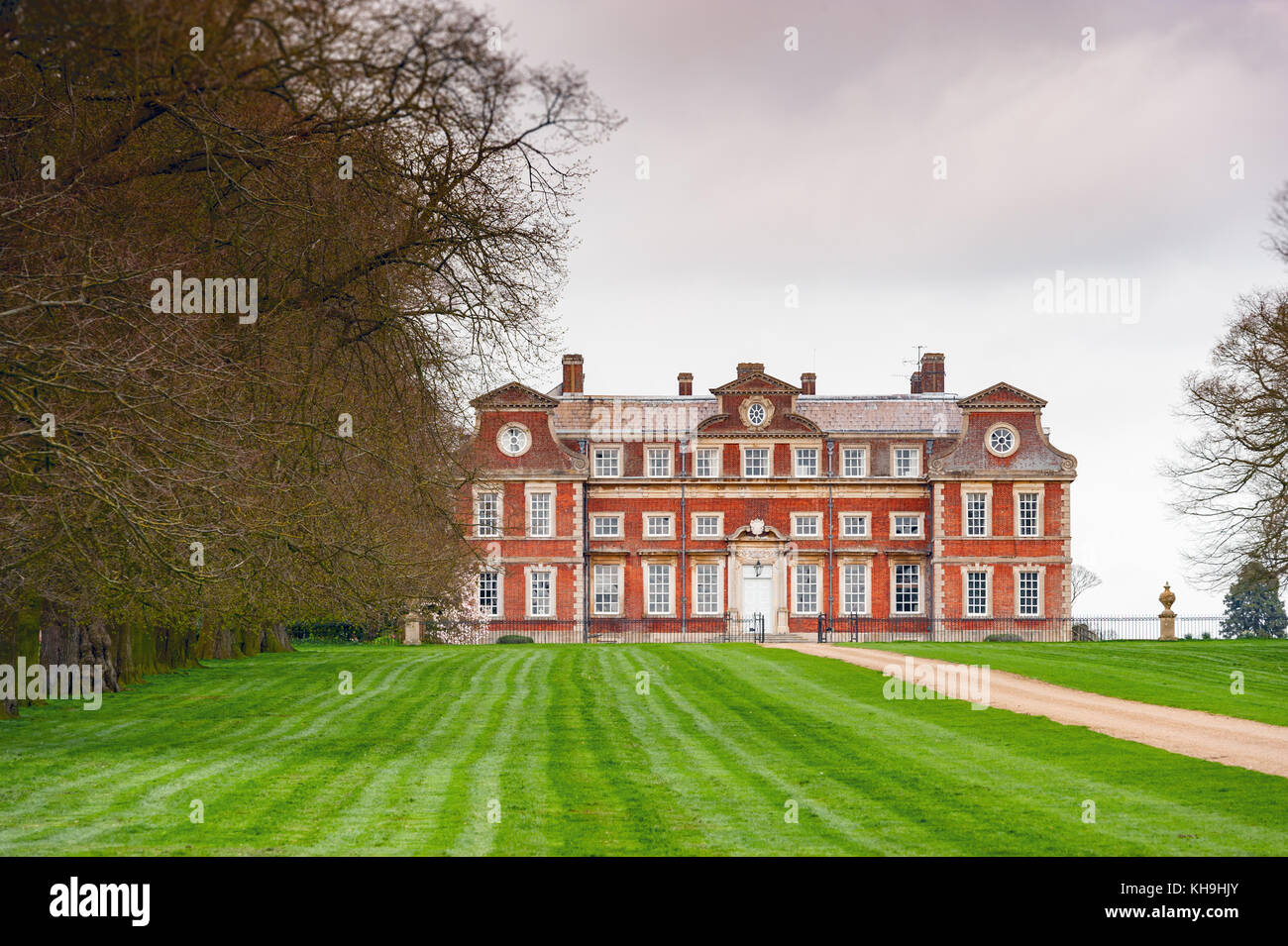 Brown lady of raynham hall hi-res stock photography and images - Alamy