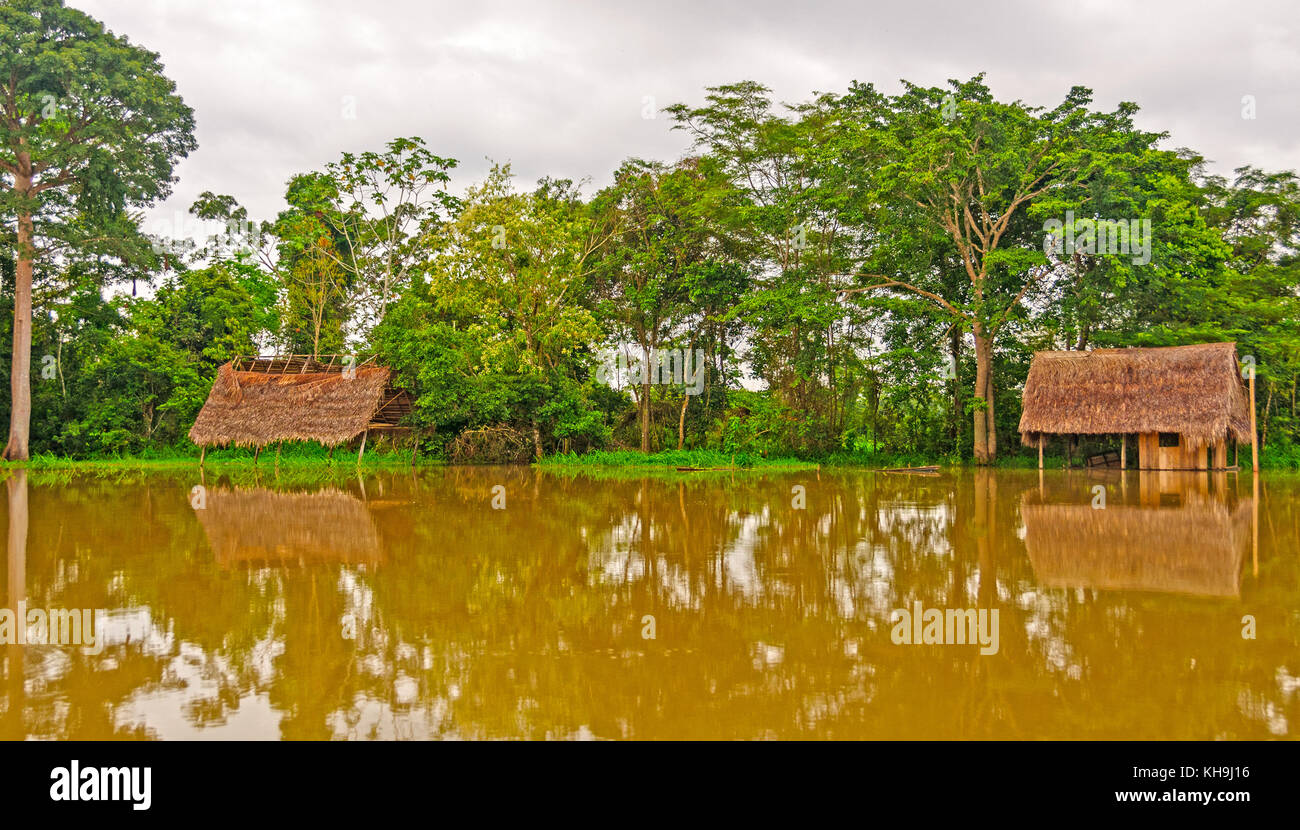Amazon house water peru hi-res stock photography and images - Alamy