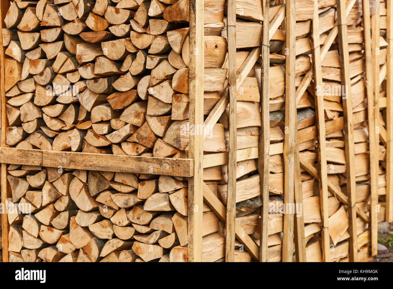 chopped firewood, chopped firewood stacked in boxes, Fire woods ...