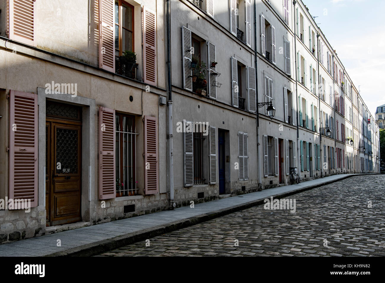 Cobbled passage hi-res stock photography and images - Alamy