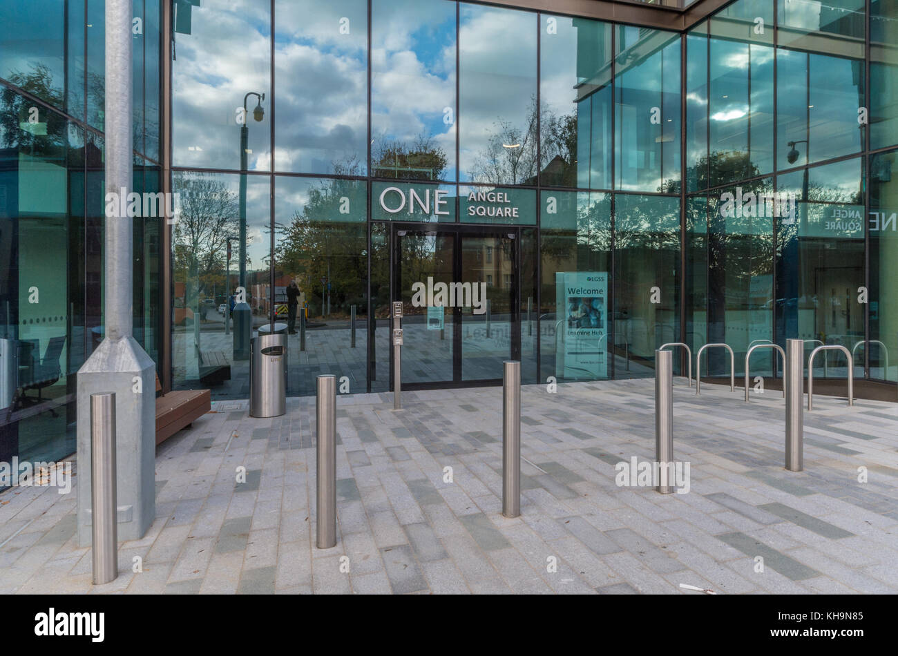 One Angel Square High Resolution Stock Photography and Images - Alamy