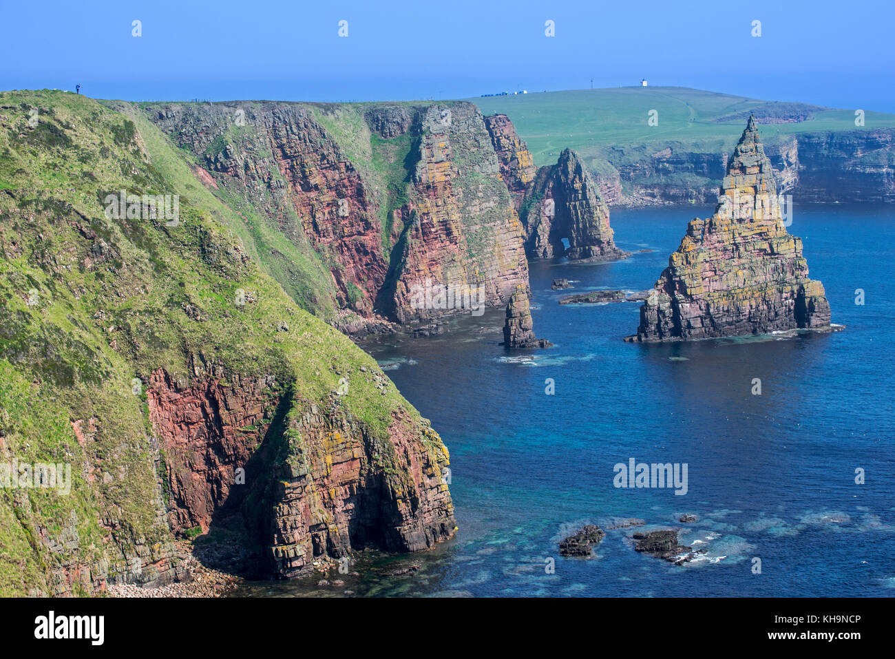 Duncansby Stacks, rock pinnacles south of Duncansby Head near John o ...