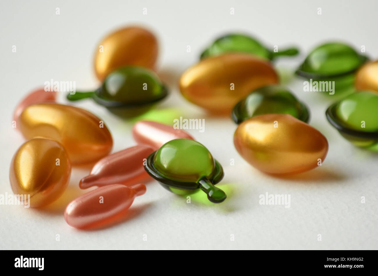 Multi colored capsule hi-res stock photography and images - Alamy