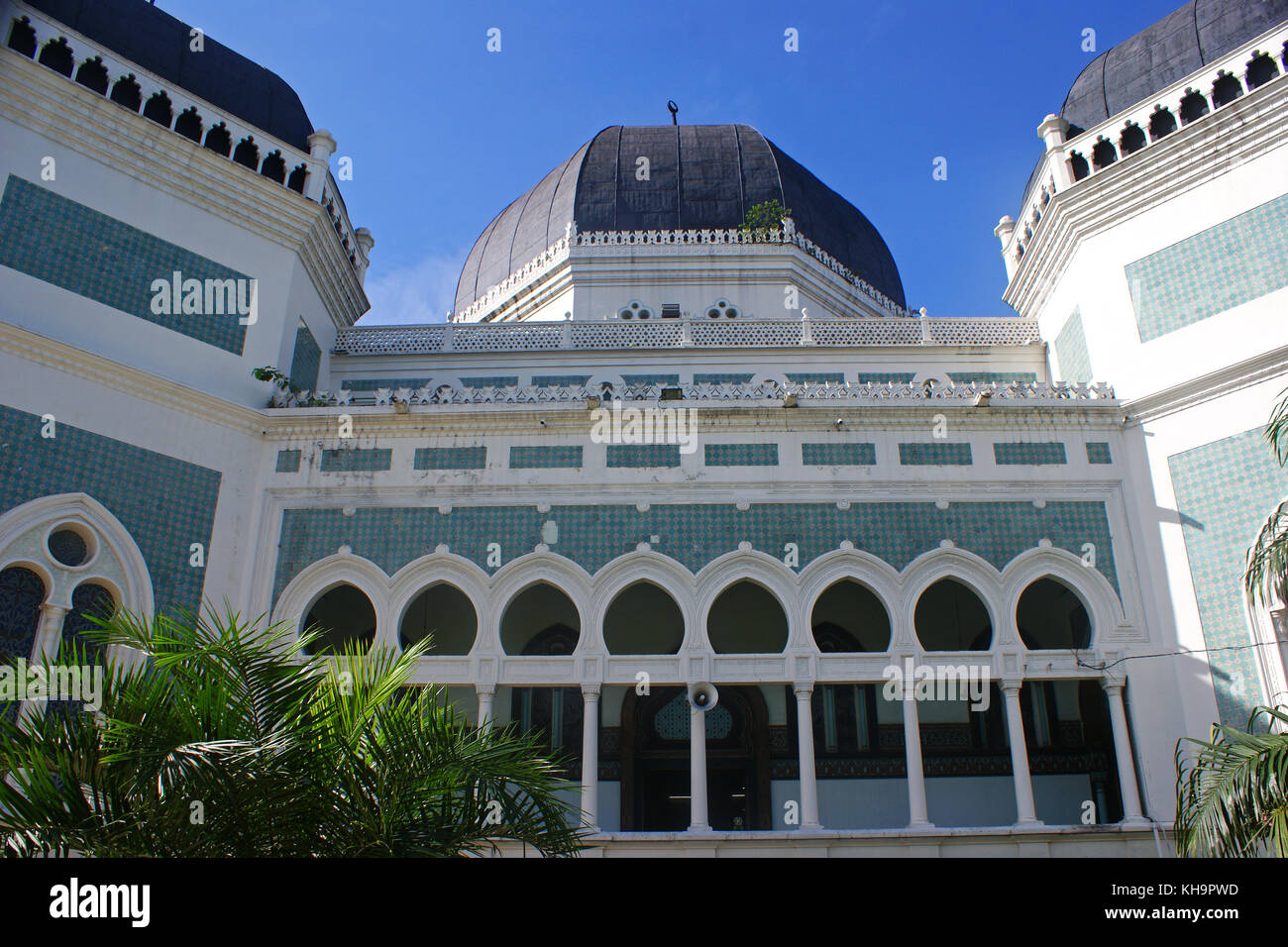 Masjid Raya Al Mashun, Medan, North Sumatra, Indonesia Stock Photo - Alamy