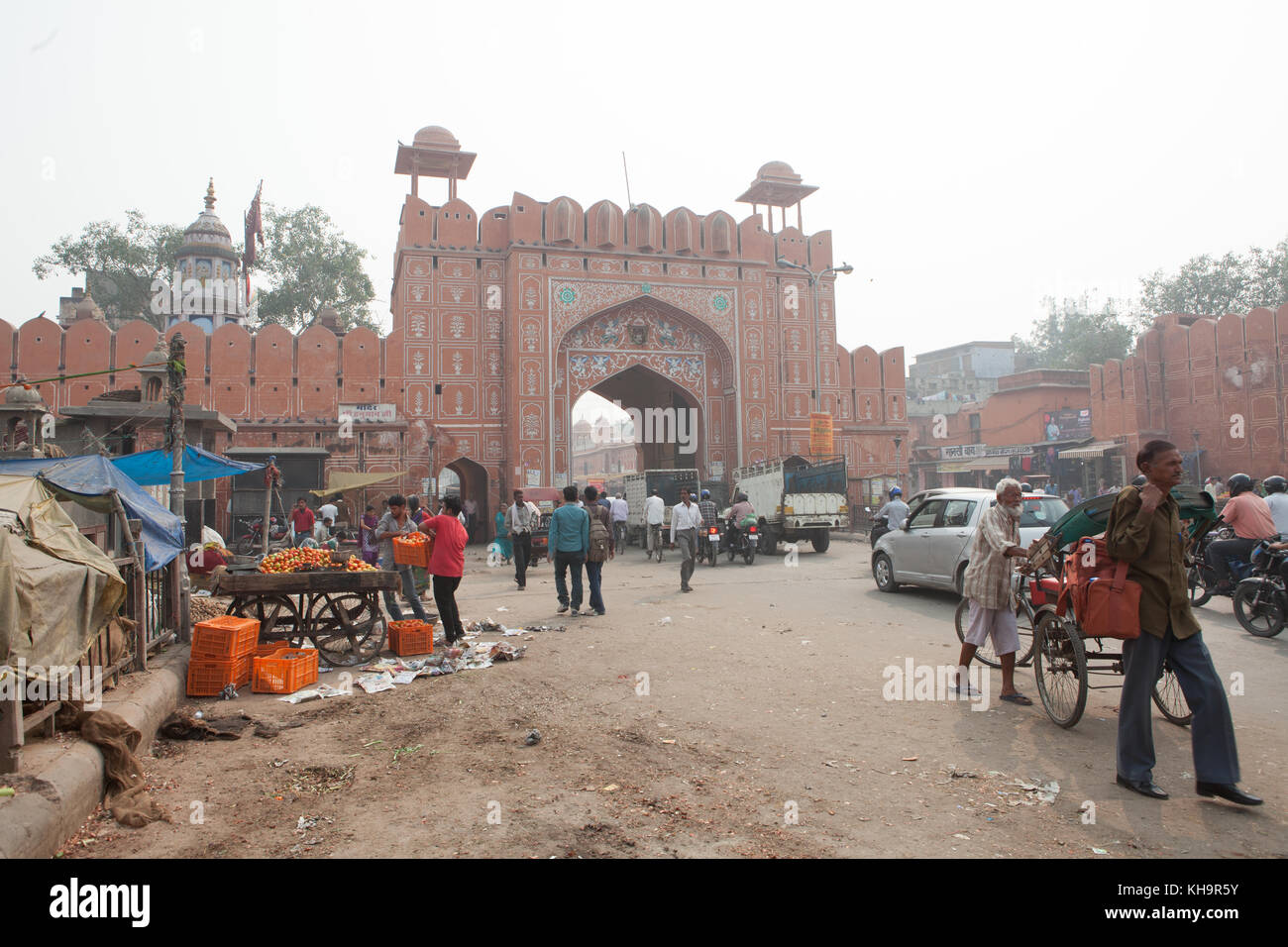 Poor infrastructure india hi-res stock photography and images - Alamy