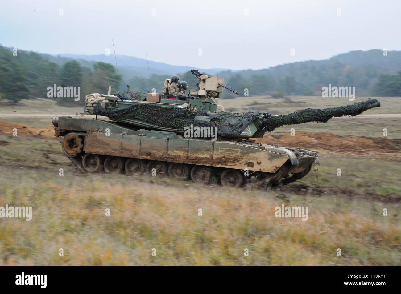 M1A2 SEPv2 Abrams Main Battle Tank Stock Photo - Alamy