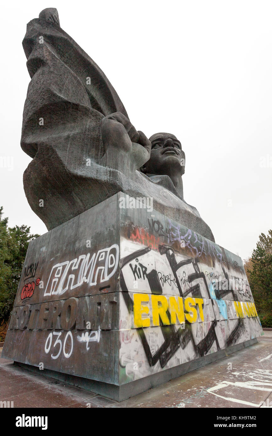 Memorial in Berlin to Ernst Thälmann, leader of the Communist Party of ...