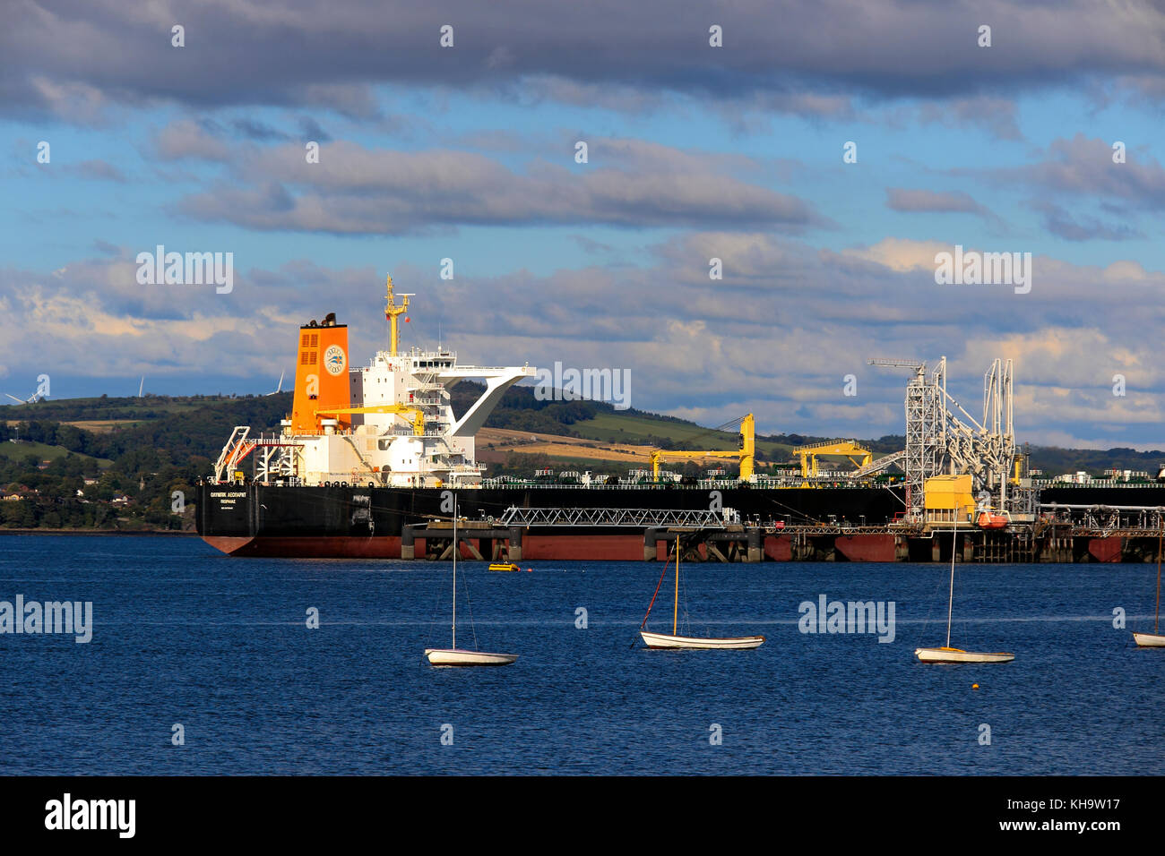 Offshore tanker berth hi-res stock photography and images - Alamy