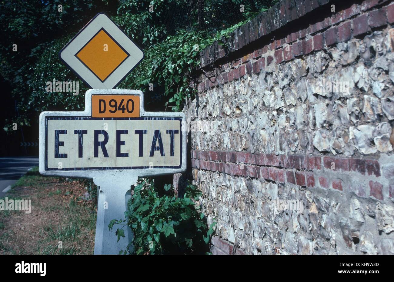 Road sign for the resort town of Étretat in Normandy Stock Photo - Alamy
