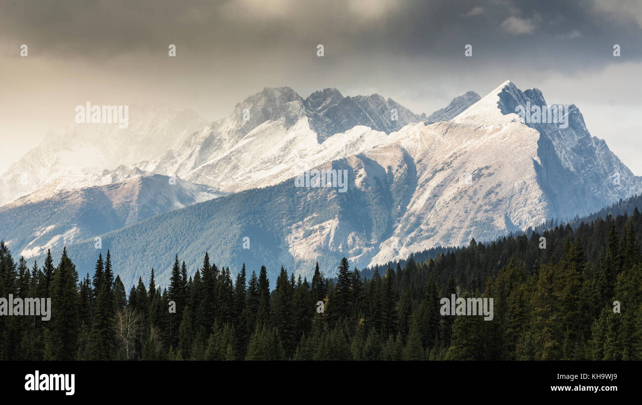 Snow-capped mountain peaks of Selkirk Mountains in Kootenay National ...