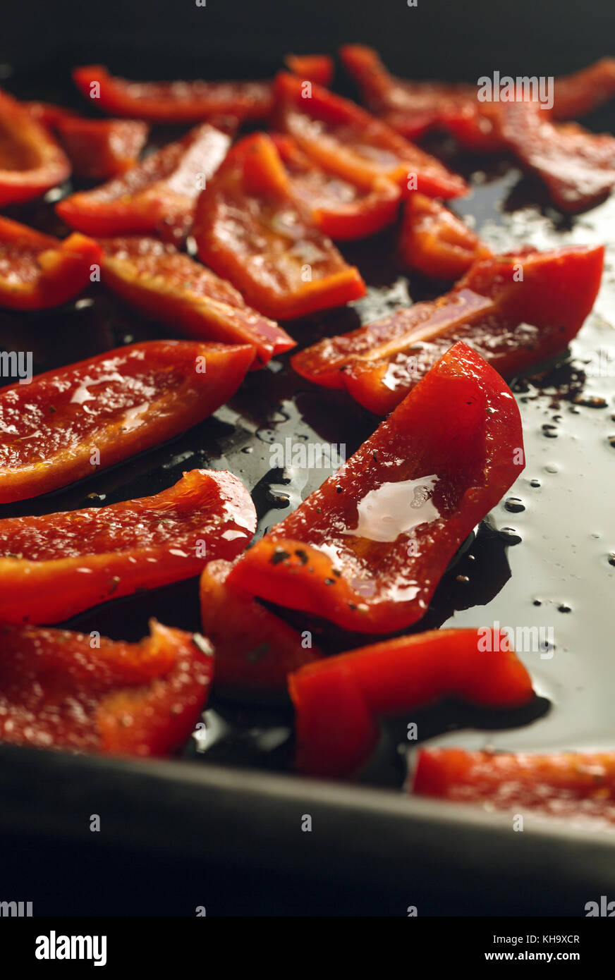 Red Bell Pepper slices Stock Photo - Alamy