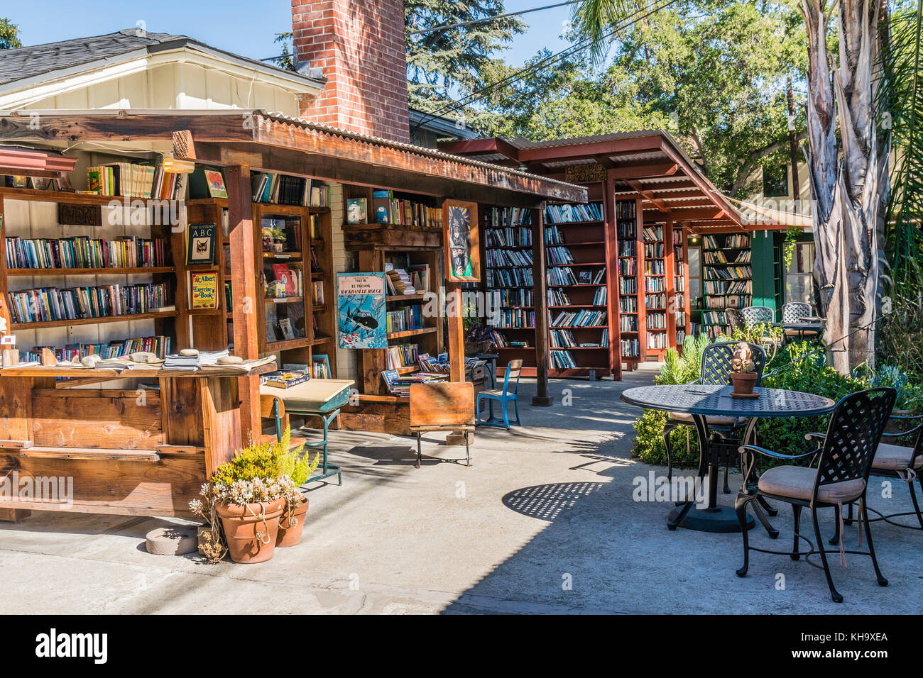 The world's greatest outdoor bookstore, Bart's Books in Ojai ...