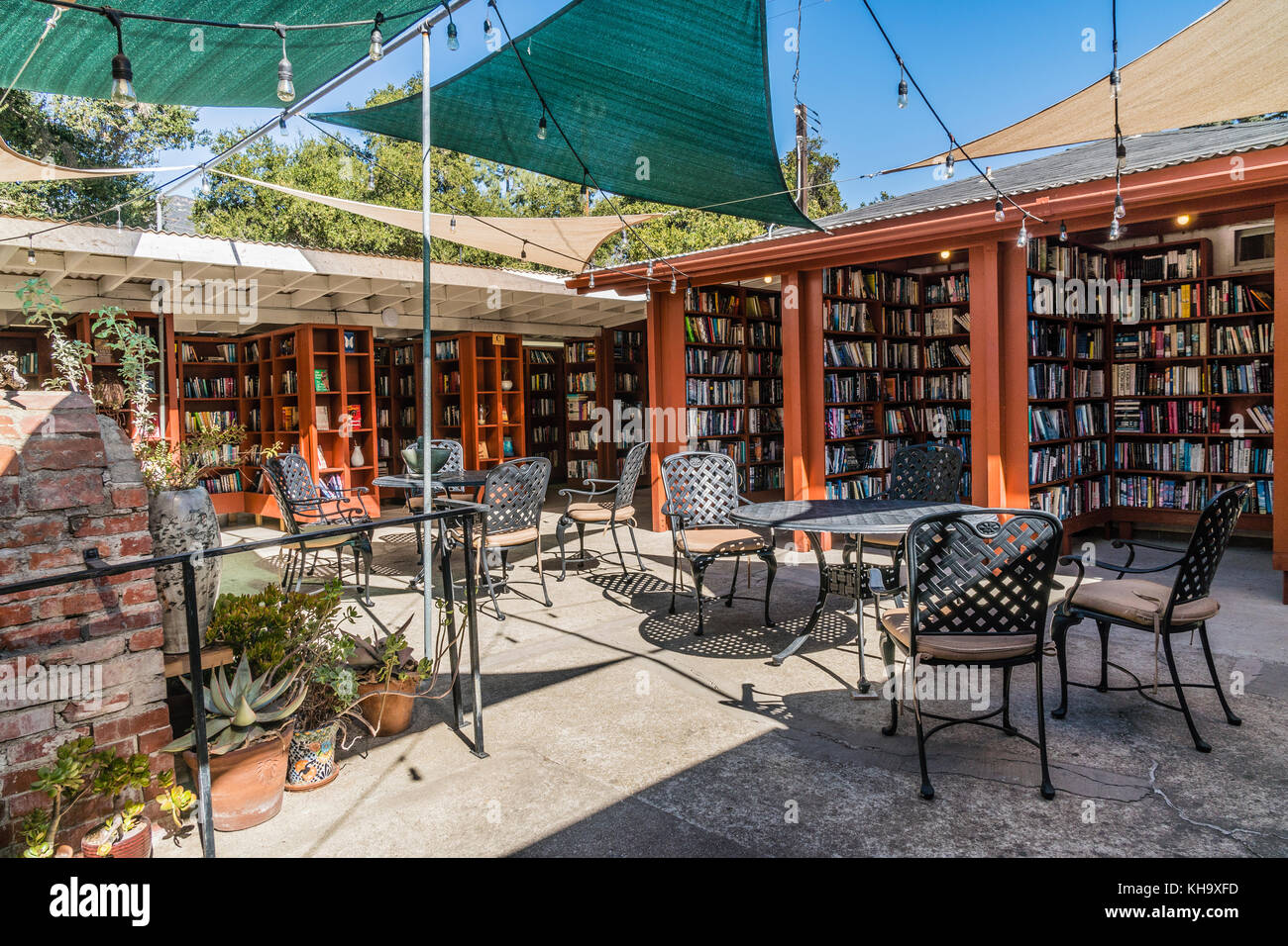 The world's greatest outdoor bookstore, Bart's Books in Ojai ...