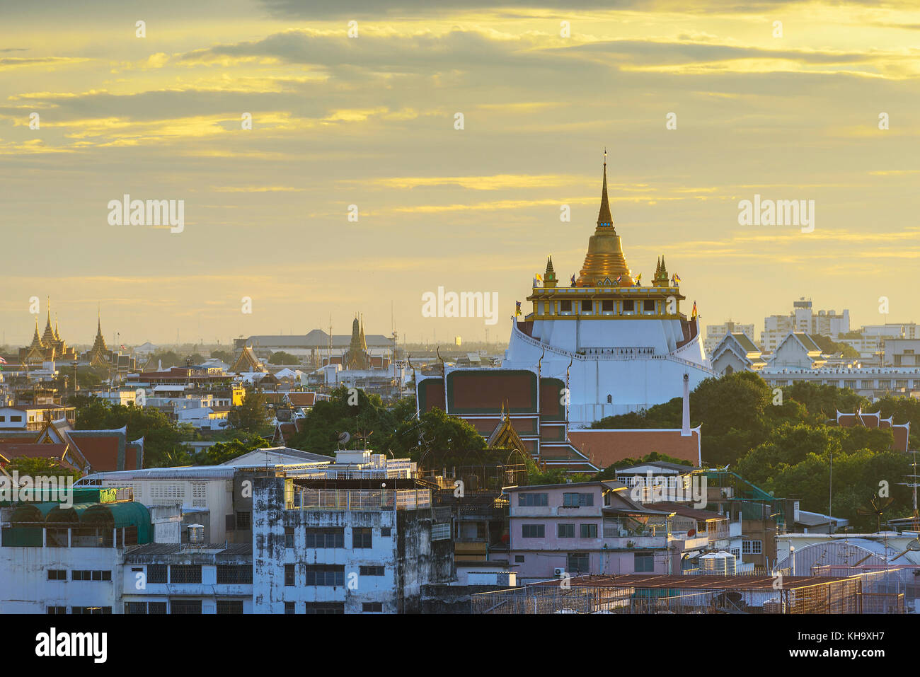 Golden mount sunset, bangkok thailand Stock Photo - Alamy