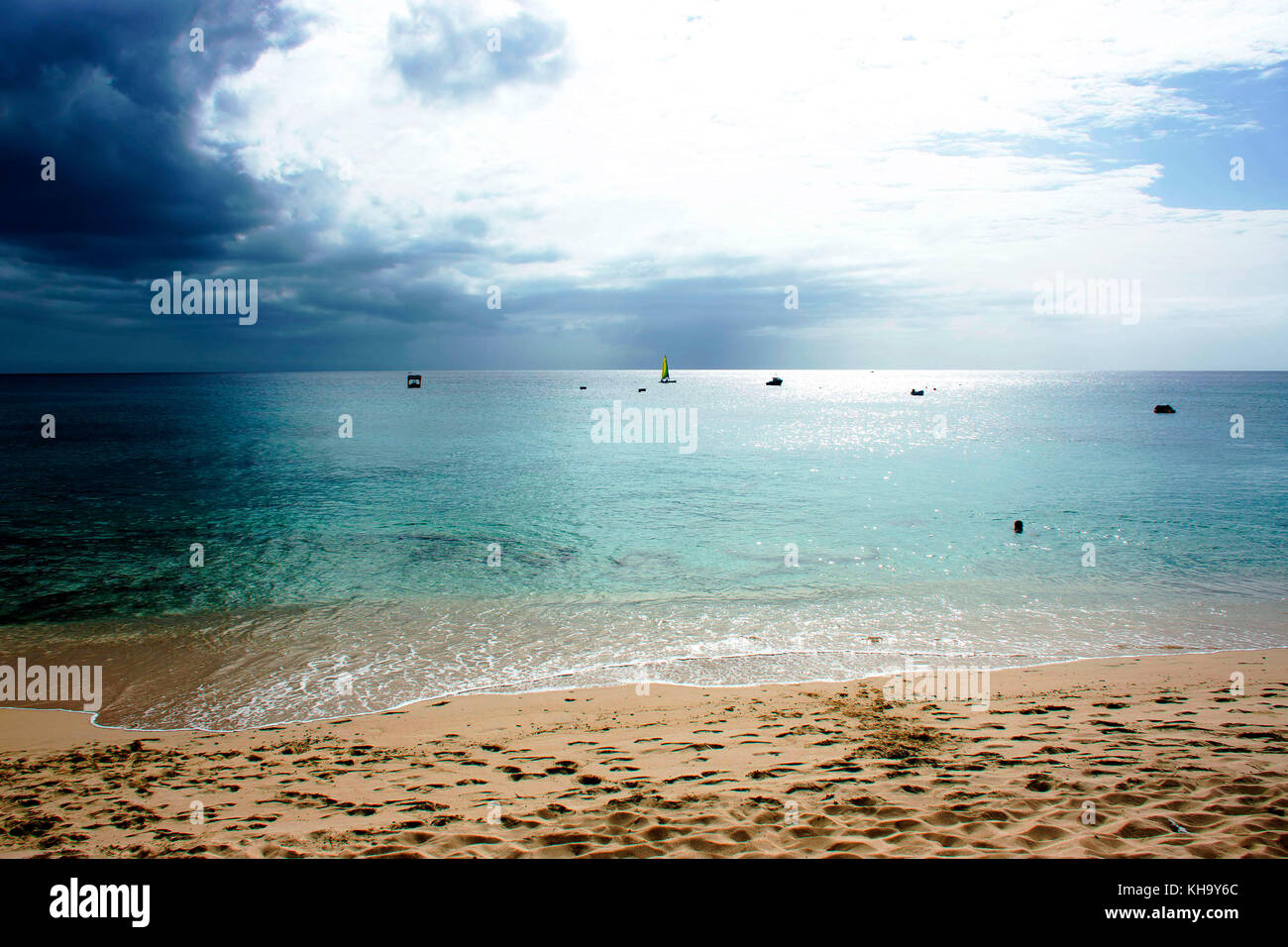 Best beaches barbados hi-res stock photography and images - Alamy