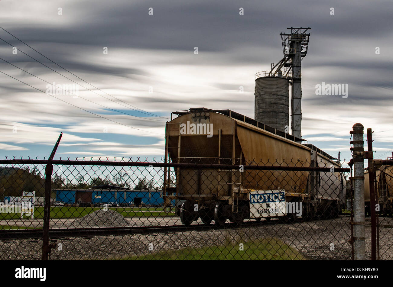 Coal train power plant hi-res stock photography and images - Alamy