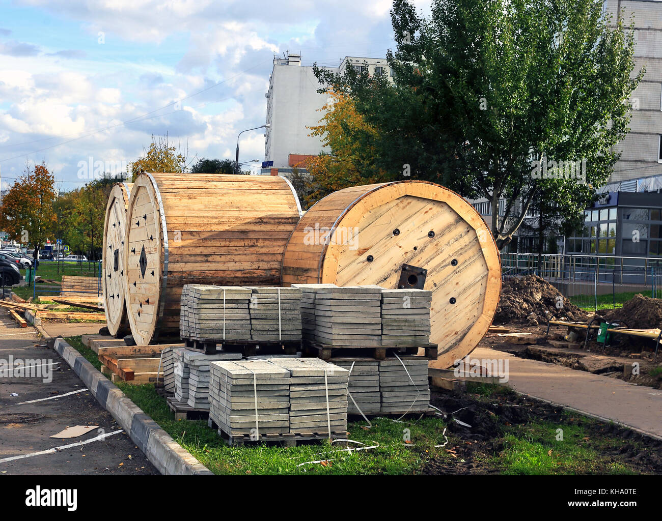 Other construction materials hi-res stock photography and images - Alamy