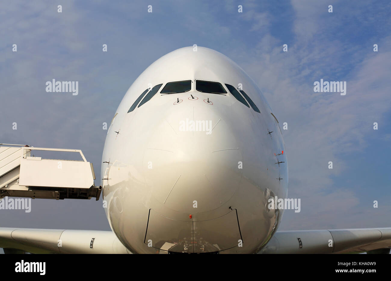 Large passenger jet, front view Stock Photo - Alamy