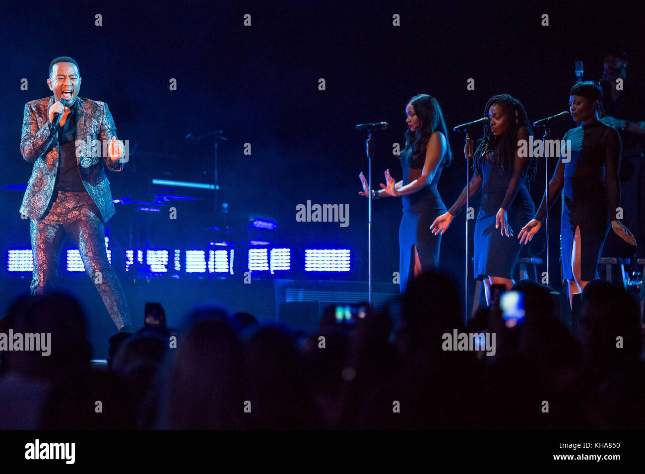 John Legend Performing On Stage High Resolution Stock Photography and ...