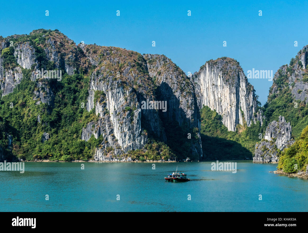 Vietnam, Ha Long Bay, (UNESCO World Heritage Stock Photo - Alamy