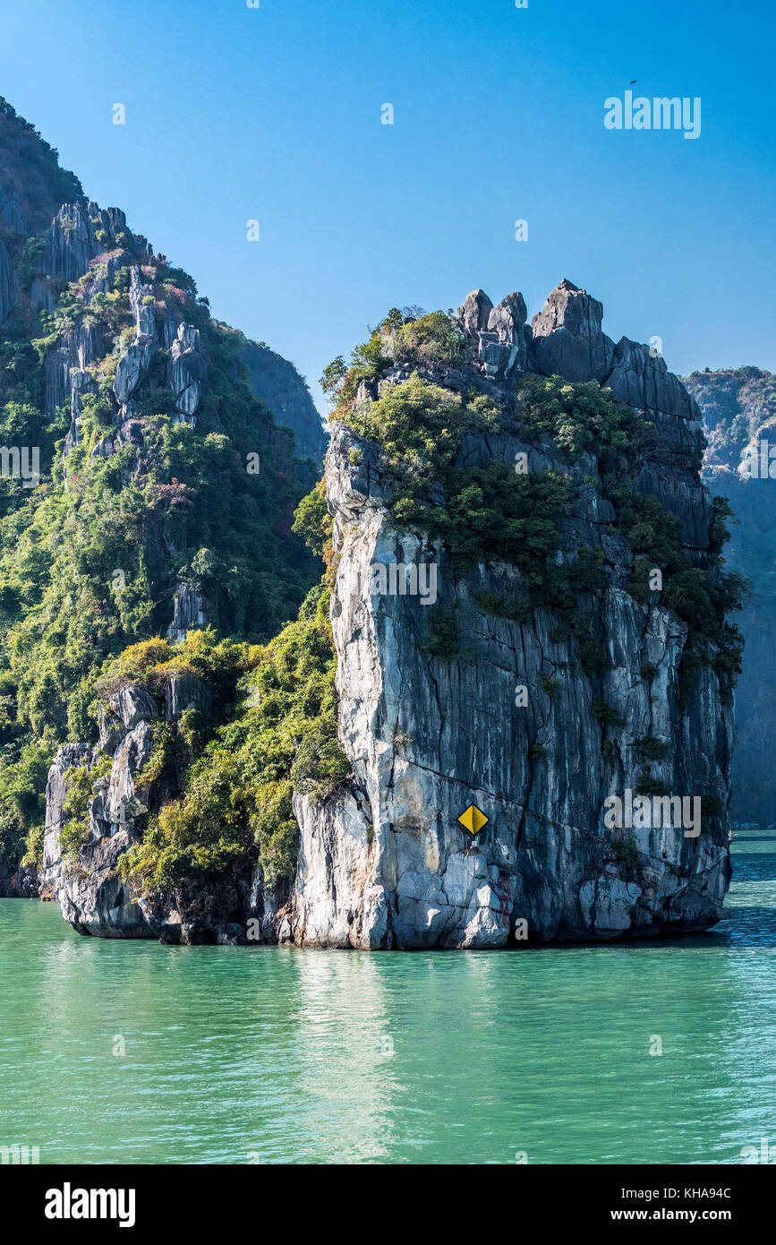 Vietnam, Ha Long Bay, (UNESCO World Heritage Stock Photo - Alamy