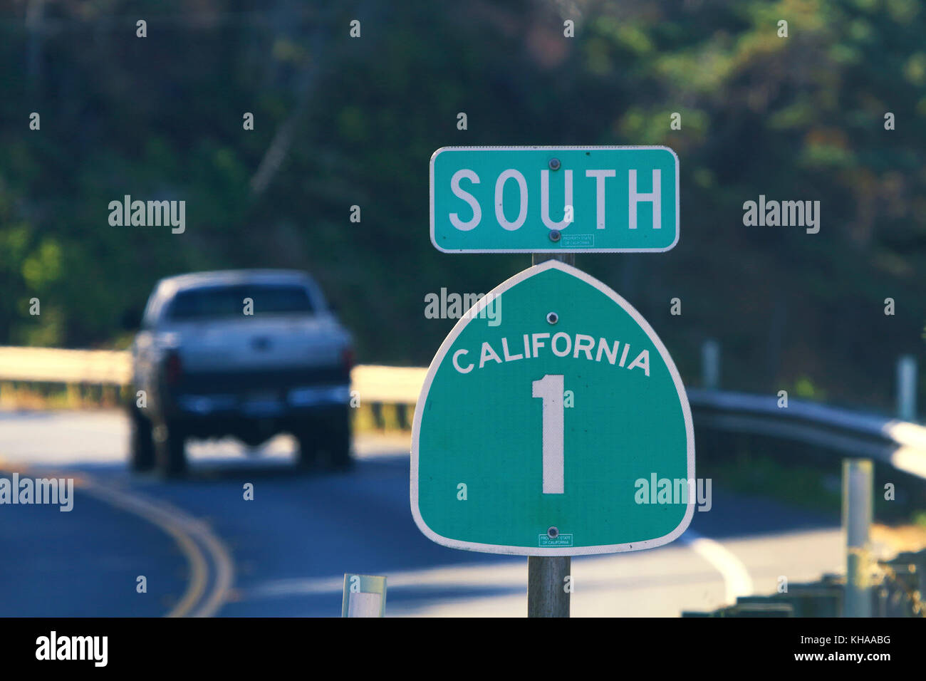 North South Roadsign High Resolution Stock Photography and Images - Alamy
