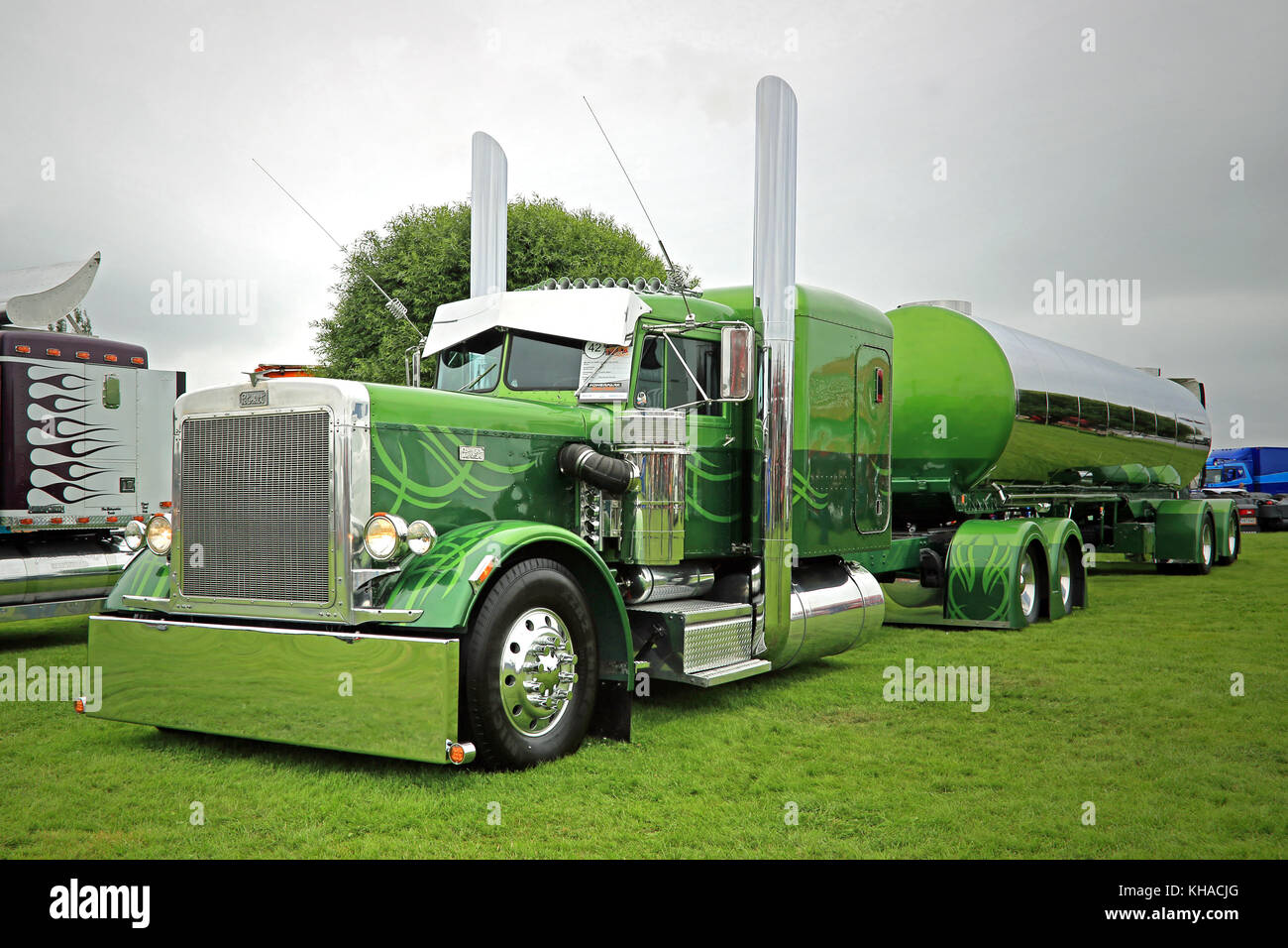 Custom Peterbilt 359