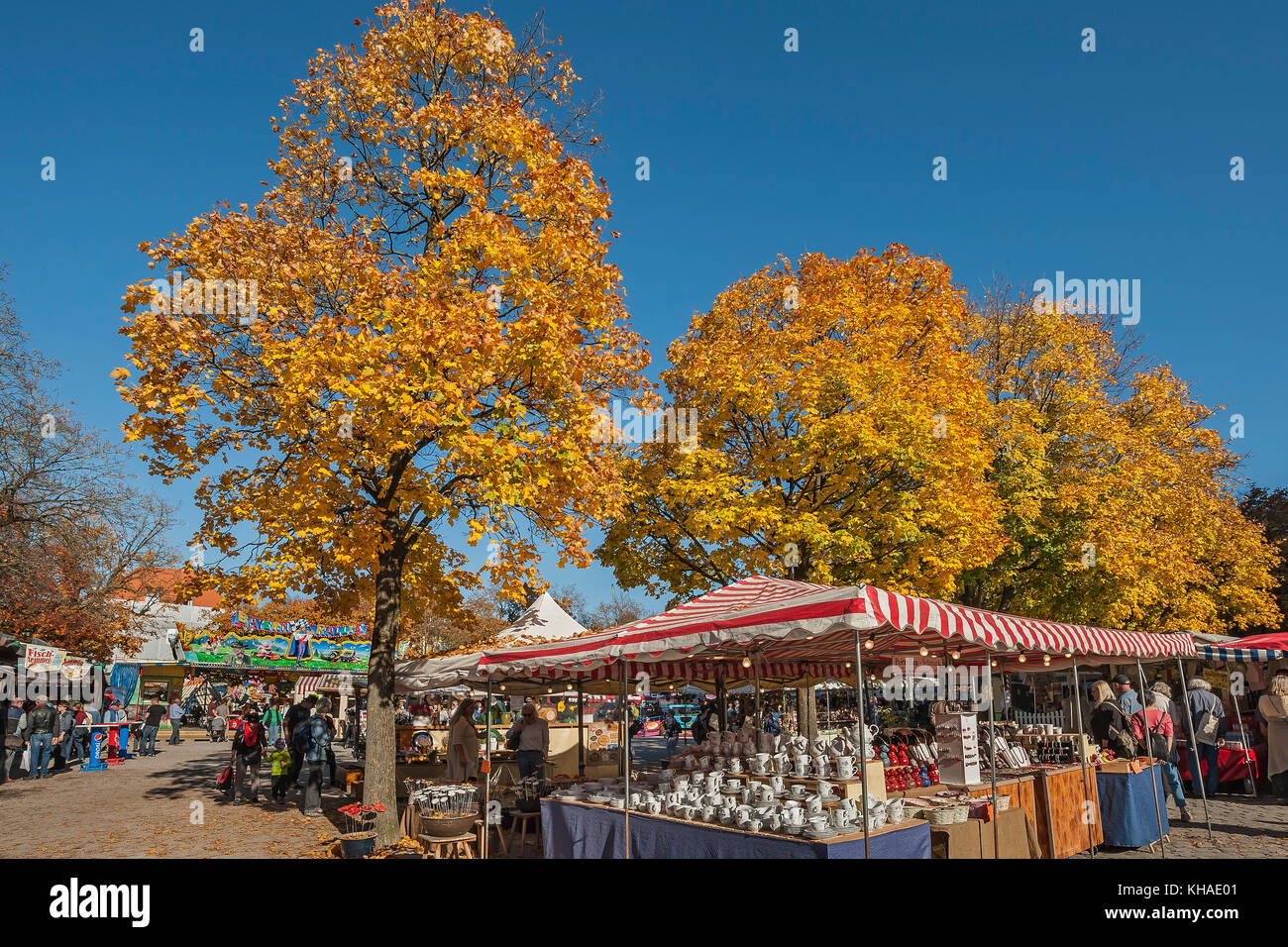 Sales booths europe hi-res stock photography and images - Alamy