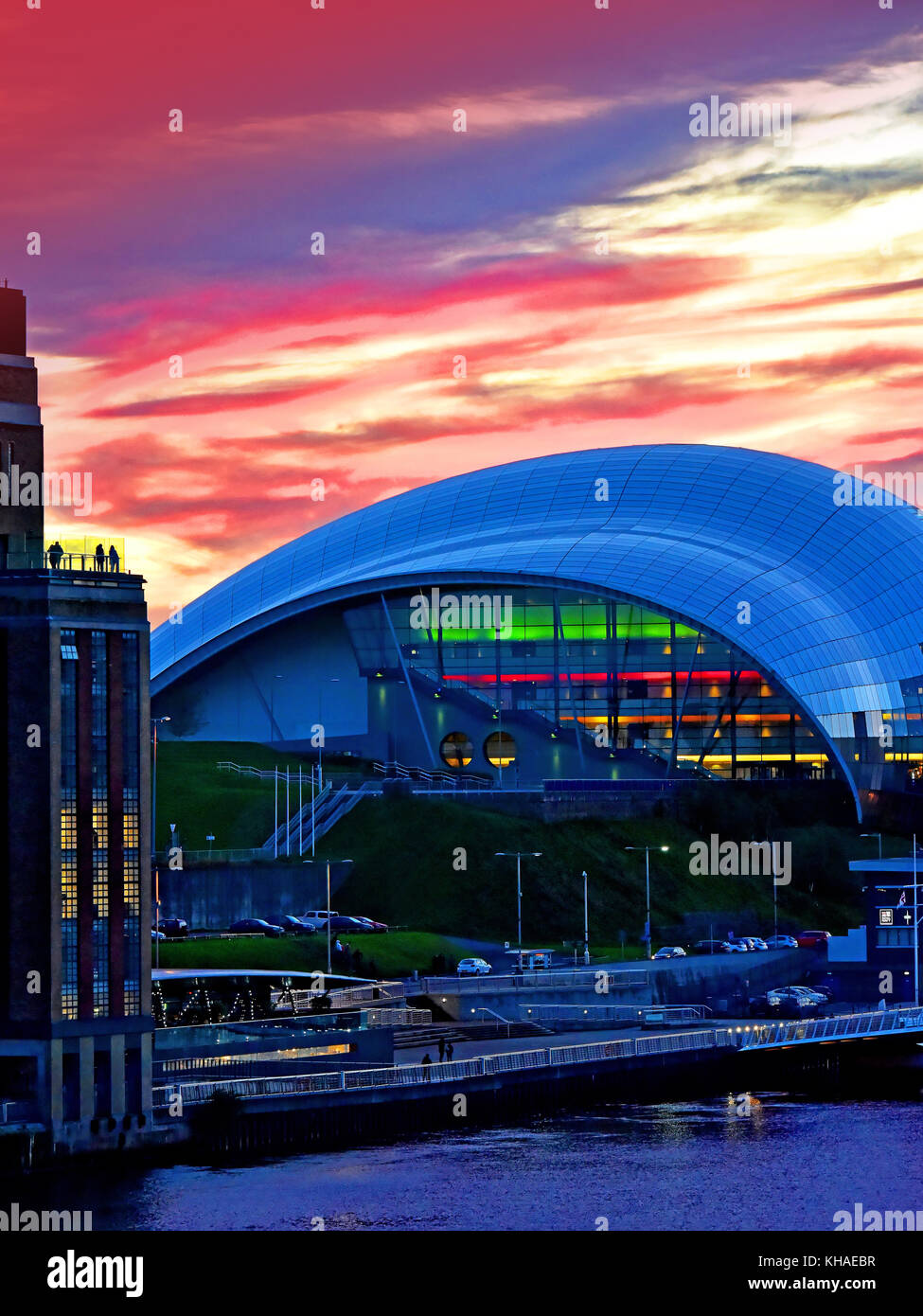 Gateshead Millenium Sage Concert Hall and The Baltic viewing platform ...