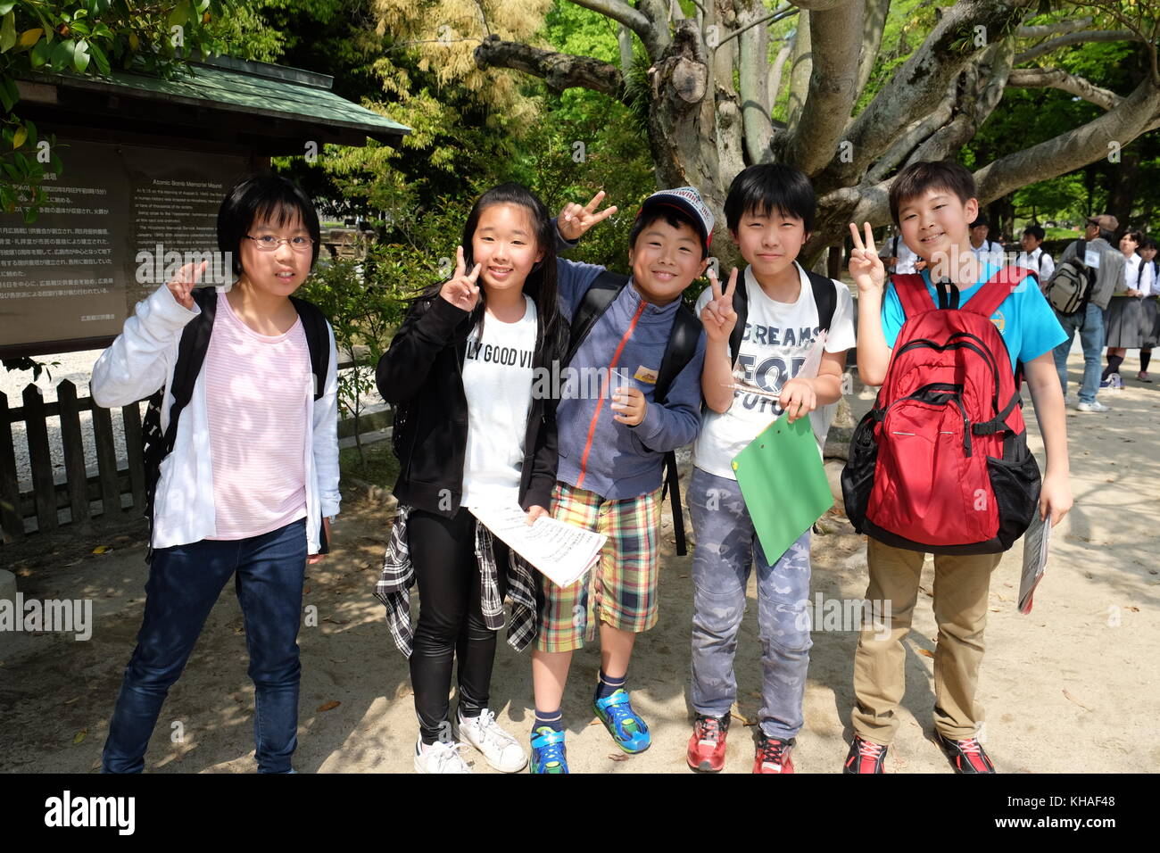 Japanese school children hi-res stock photography and images - Alamy