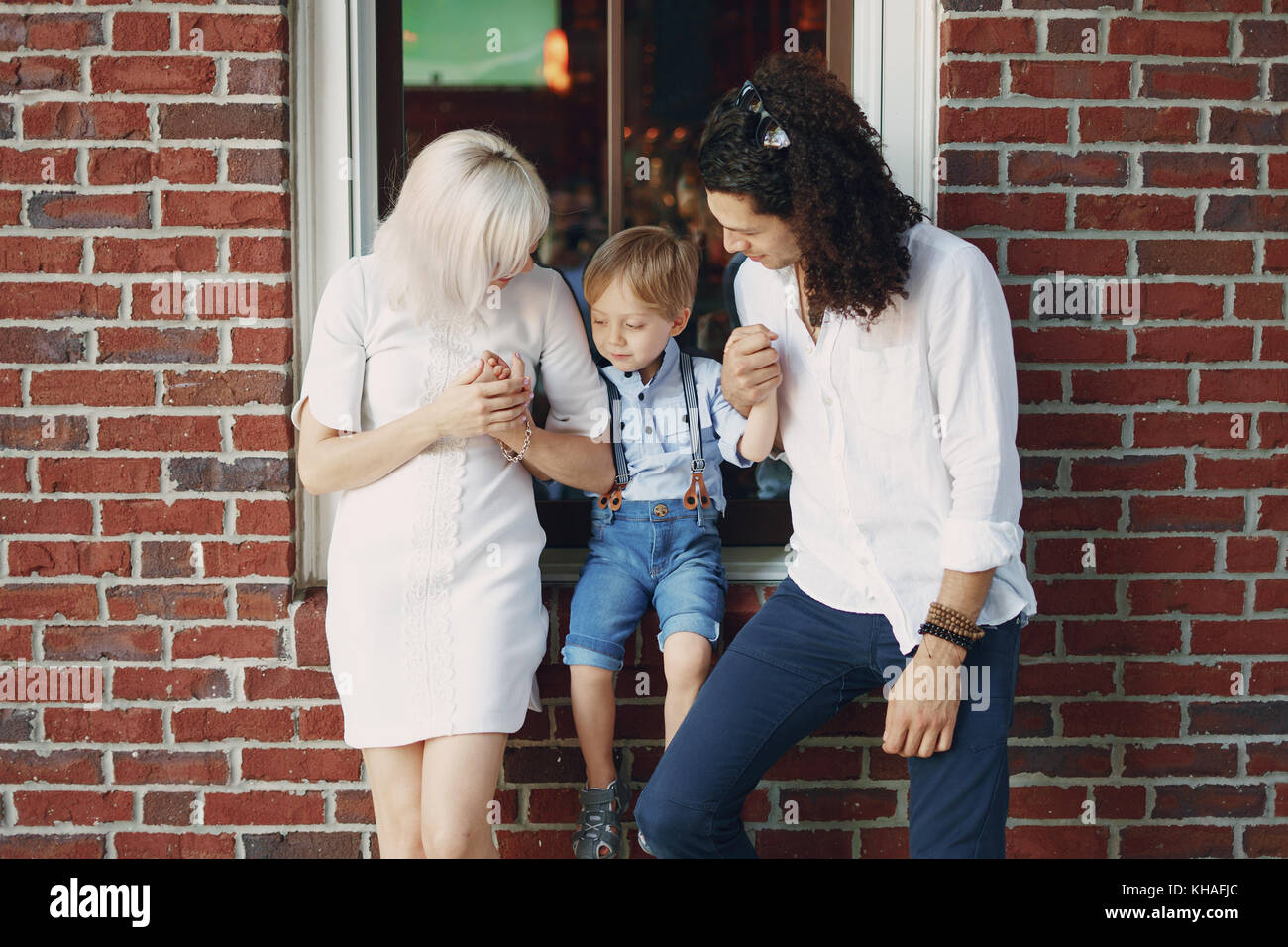 beautiful young family Stock Photo - Alamy