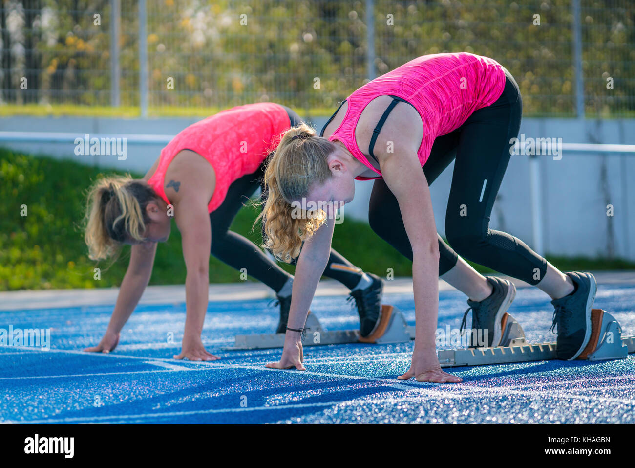 Sprint start hi-res stock photography and images - Alamy